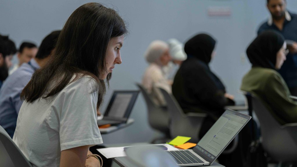 Building genomics research skills with Data Carpentry - MBZUAI